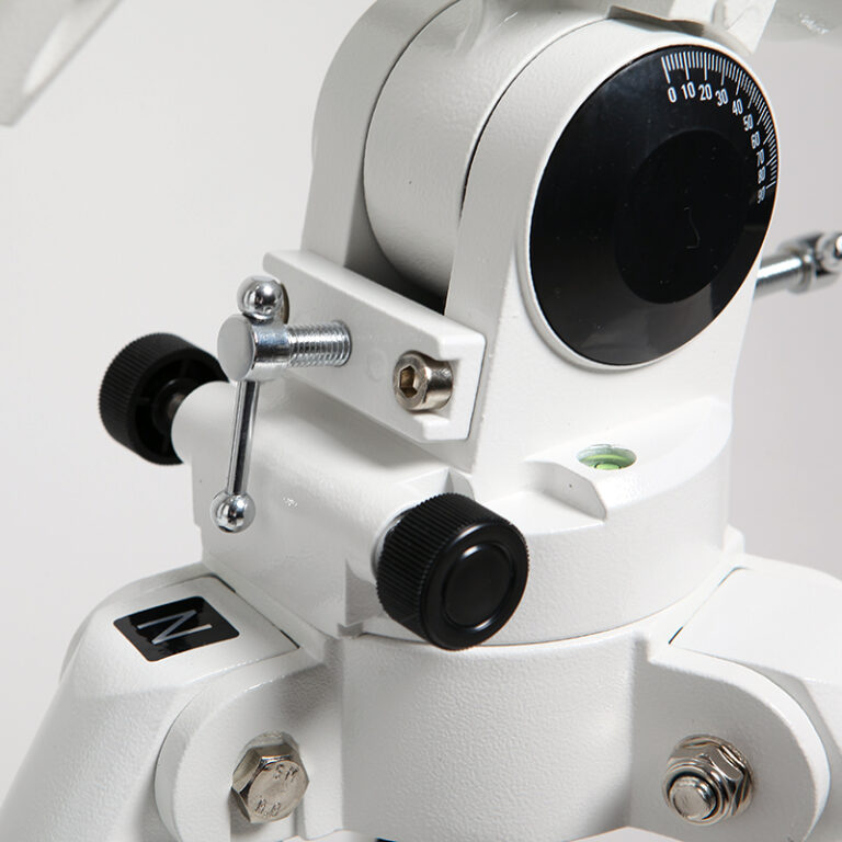 Sky-Watcher EQ3 Pro Synscan Montagem Equatorial GOTO - Fóton Astro